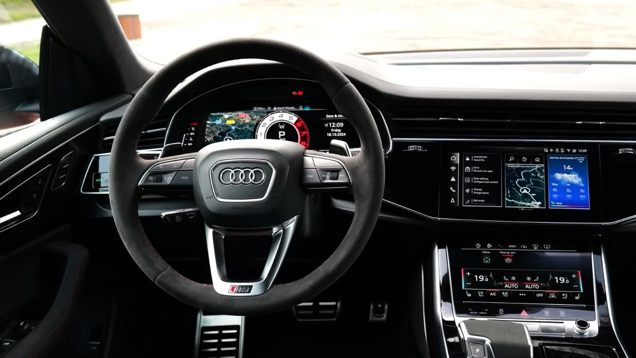 First Drive of the Facelifted 2025 Audi RSQ8 Performance - Pontos Auto