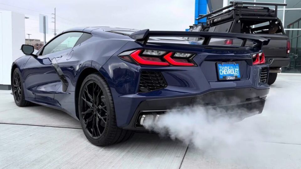2025 Corvette C8 vs C7 Z06: Which Corvette REALLY Rules the Road ...