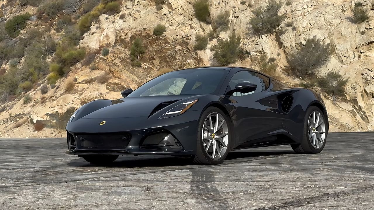 Exploring the Best and Worst of the Lotus Emira - Pontos Auto