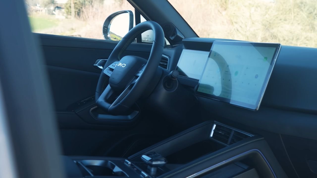 BYD Atto 2 Review: A Feature-Packed Small Electric SUV - Pontos Auto