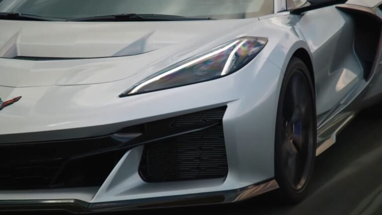2026 Chevrolet Corvette ZR1X "America's Hypercar" Arrives with 1,250 HP ...
